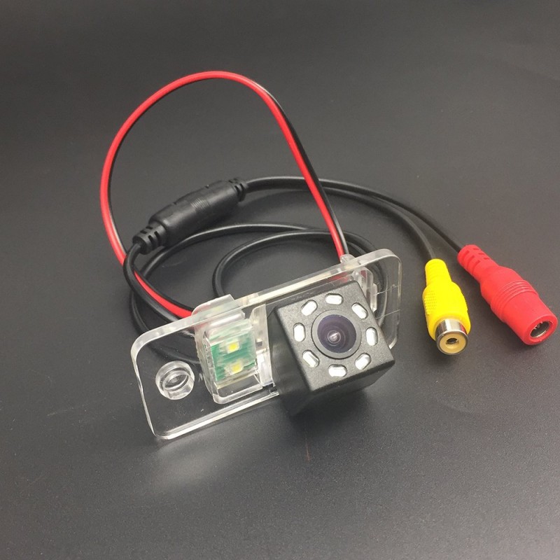 RETROCAMERA LUCE TARGA AUDI A3, A4 S4 RS4, A6 C6 S6, A8 S8 ,Q7